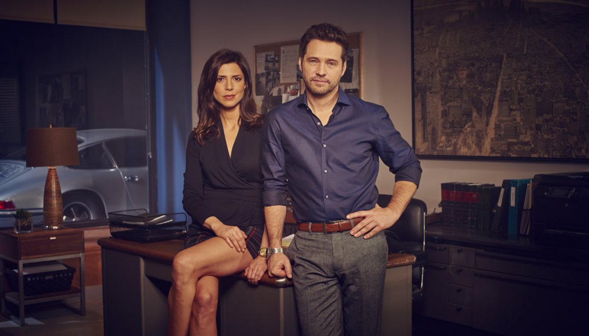 Nova estrena la miniserie Private Eyes, con Ennis Esmer, Jason ...